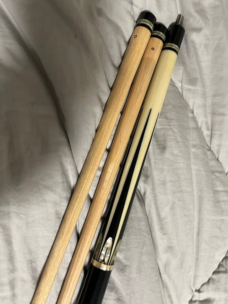 Sold - 90's Meucci cue 96-21 model with 2 black dot Shafts ...